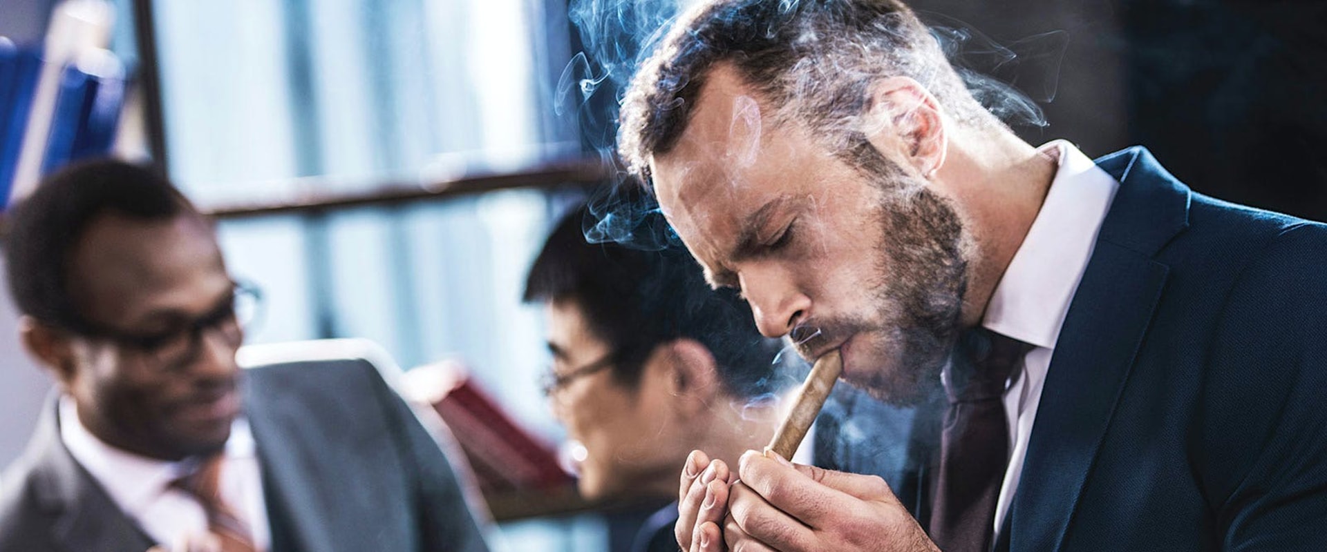 Etiquette Rules for Women Cigar Smokers